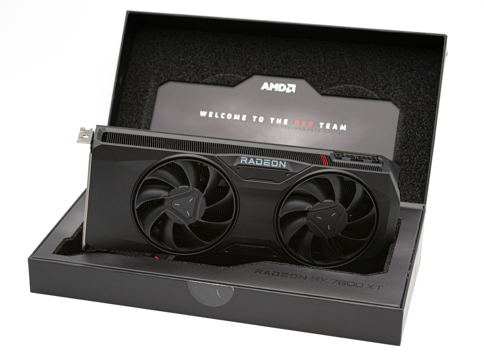 AMD Radeon RX 7800 XT Desktop grafische kaart review: Meer betaalbare ...