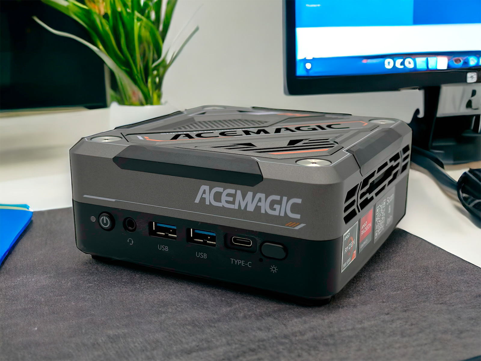 Acemagic AM18 beoordeling: Gaming mini-PC in opvallende cyberpunk-look ...