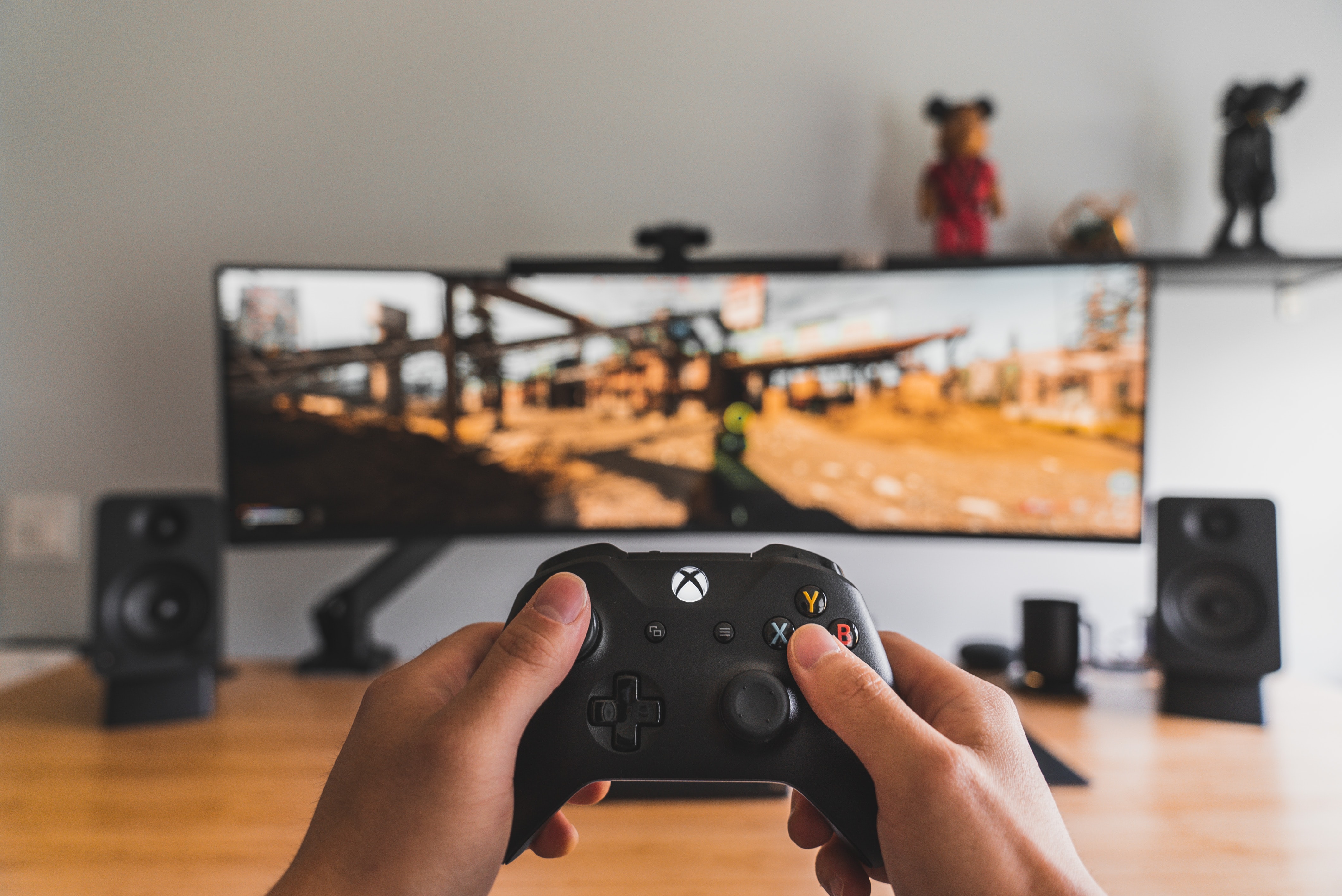 Project Keystone: Microsoft's cloud gaming dongle is nog steeds in ...