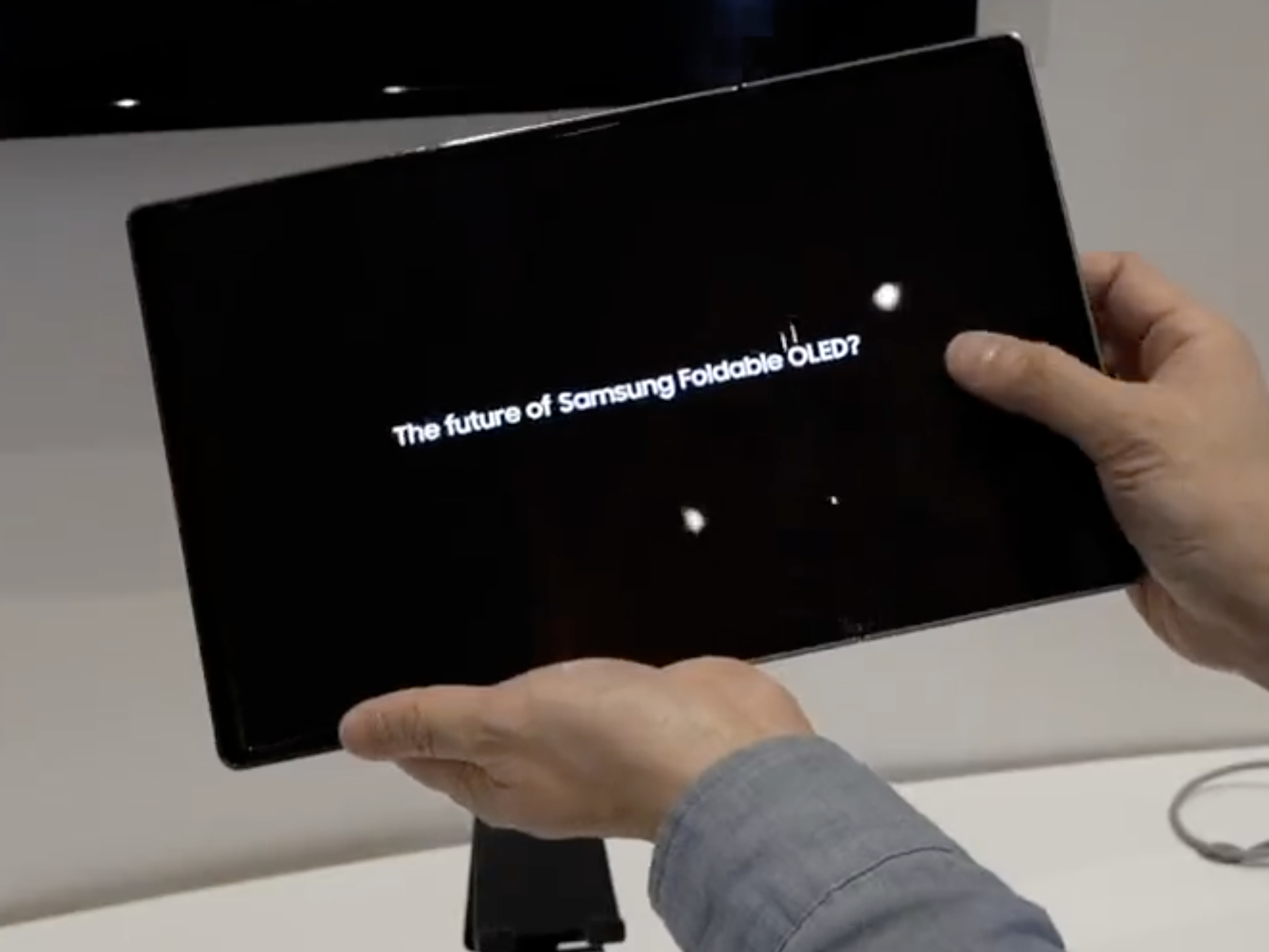 Eerste Samsung smartphone met drie vouwen lanceert mogelijk veel eerder ...