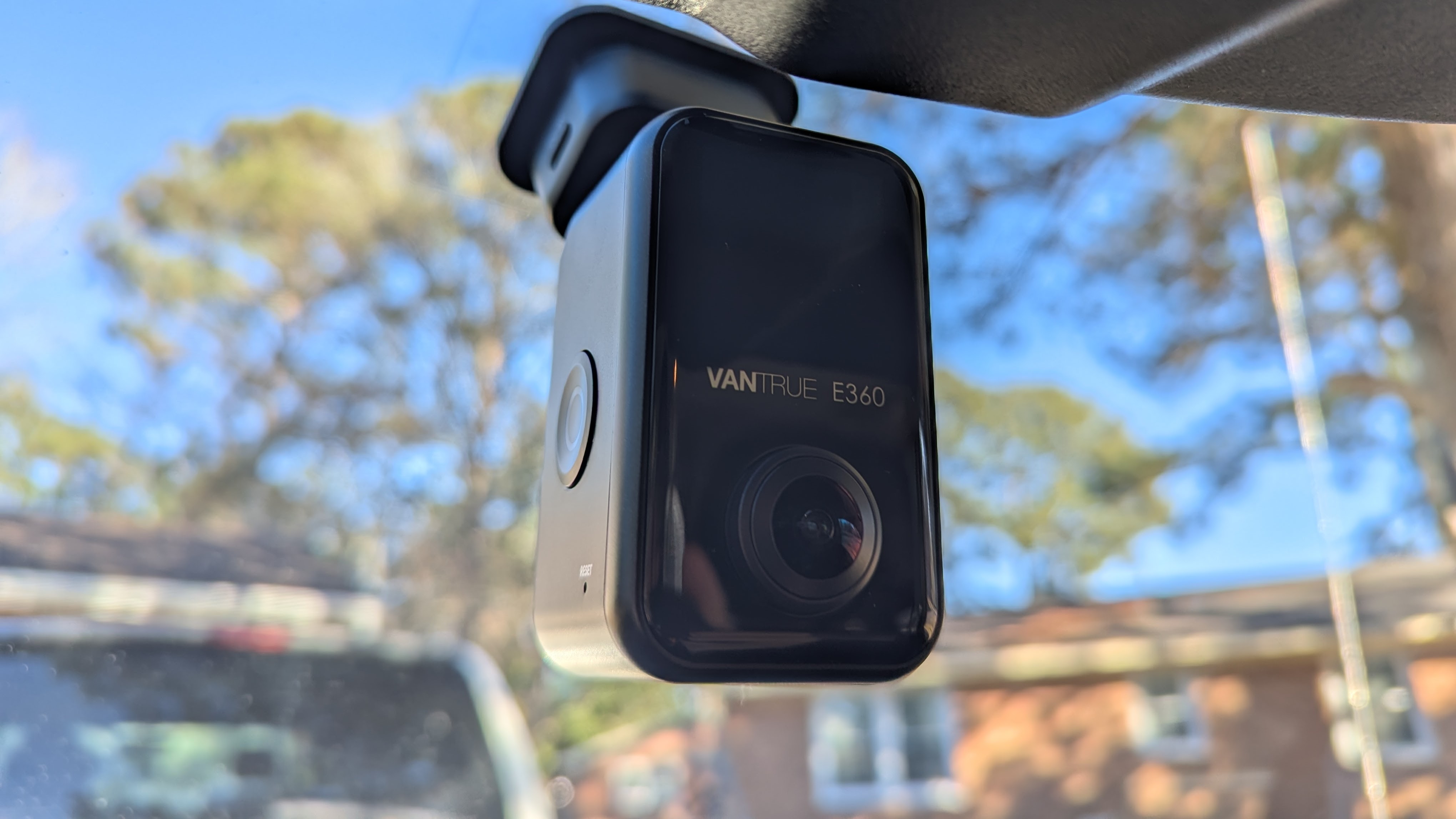 Vantrue E360 hands-on review: Een merkwaardige 360-graden dashcam hybride - Notebookcheck.nl