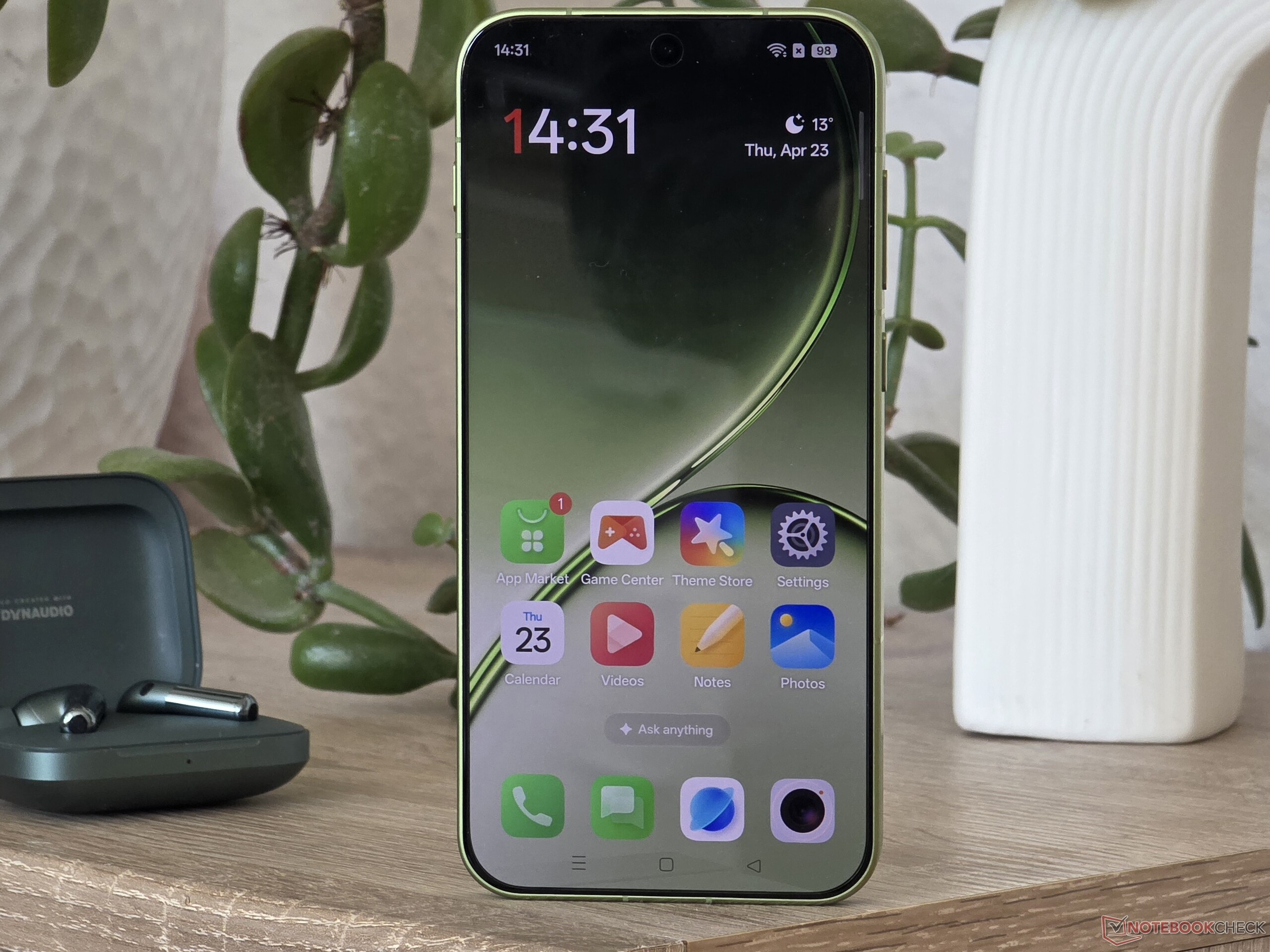 Nieuw compact vlaggenschip van OnePlus lekt uit met Snapdragon 8 Elite ...
