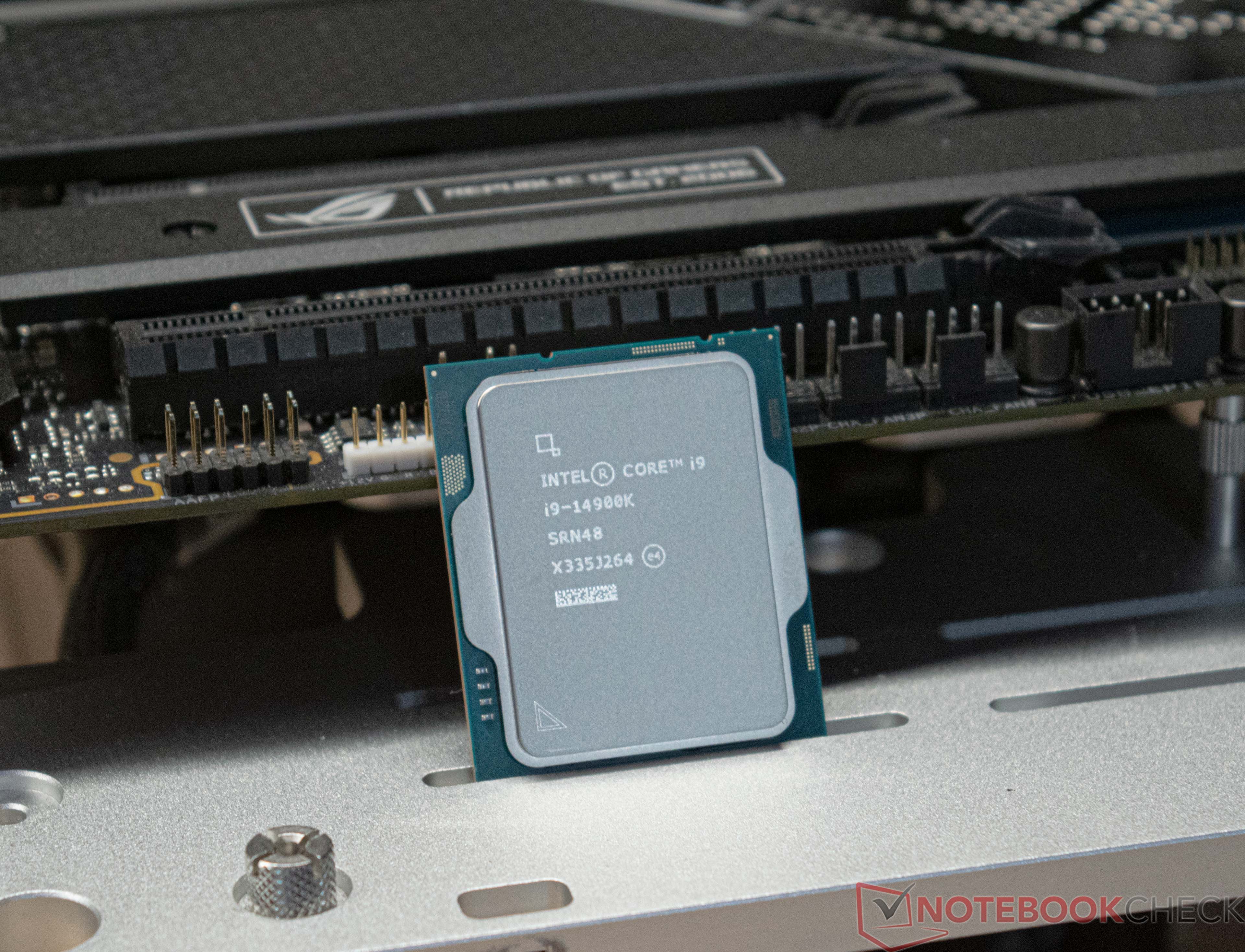 Intel 14e generatie stabiliteit BIOS update vernietigt multicore ...