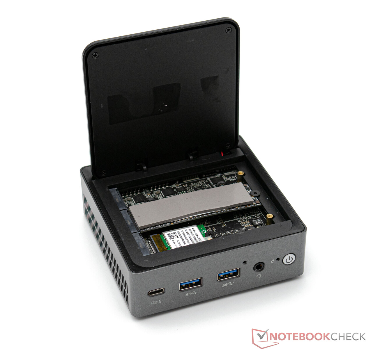 De Acemagic AM20 mini PC met een AMD Ryzen 7 7735H en 32 GB RAM kan ...